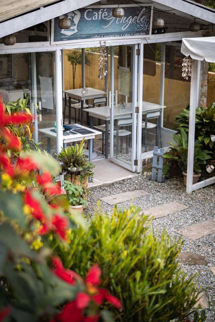 Cafe De Angelo in Baguio City: Where it's Always a Lazy Sunday Afternoon