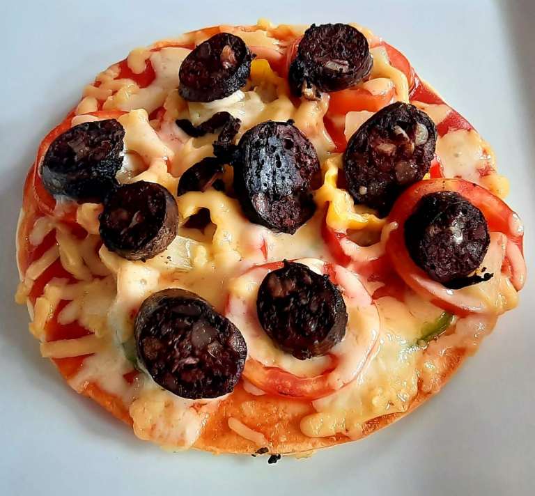 Pinuneg Pizza - Pilipinas Popcorn